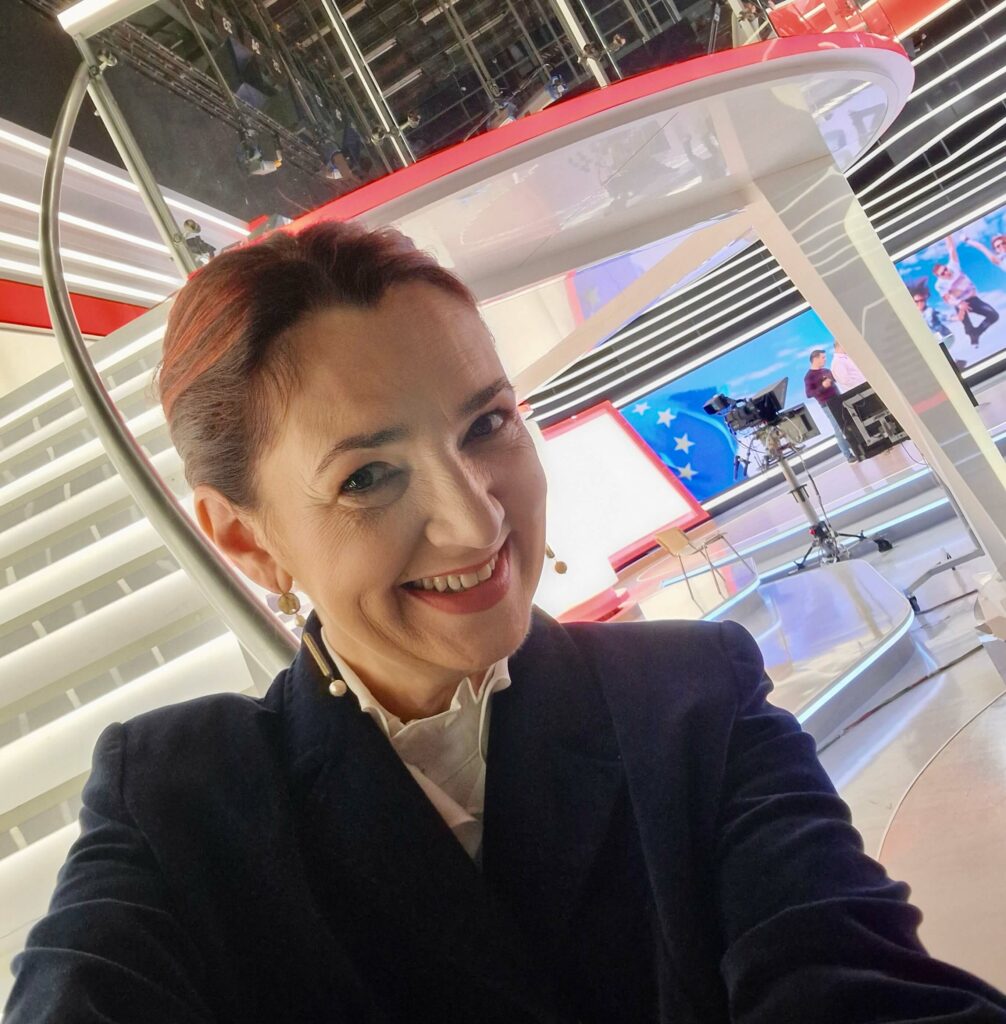 Defining our digital twin with Viky Manaila.